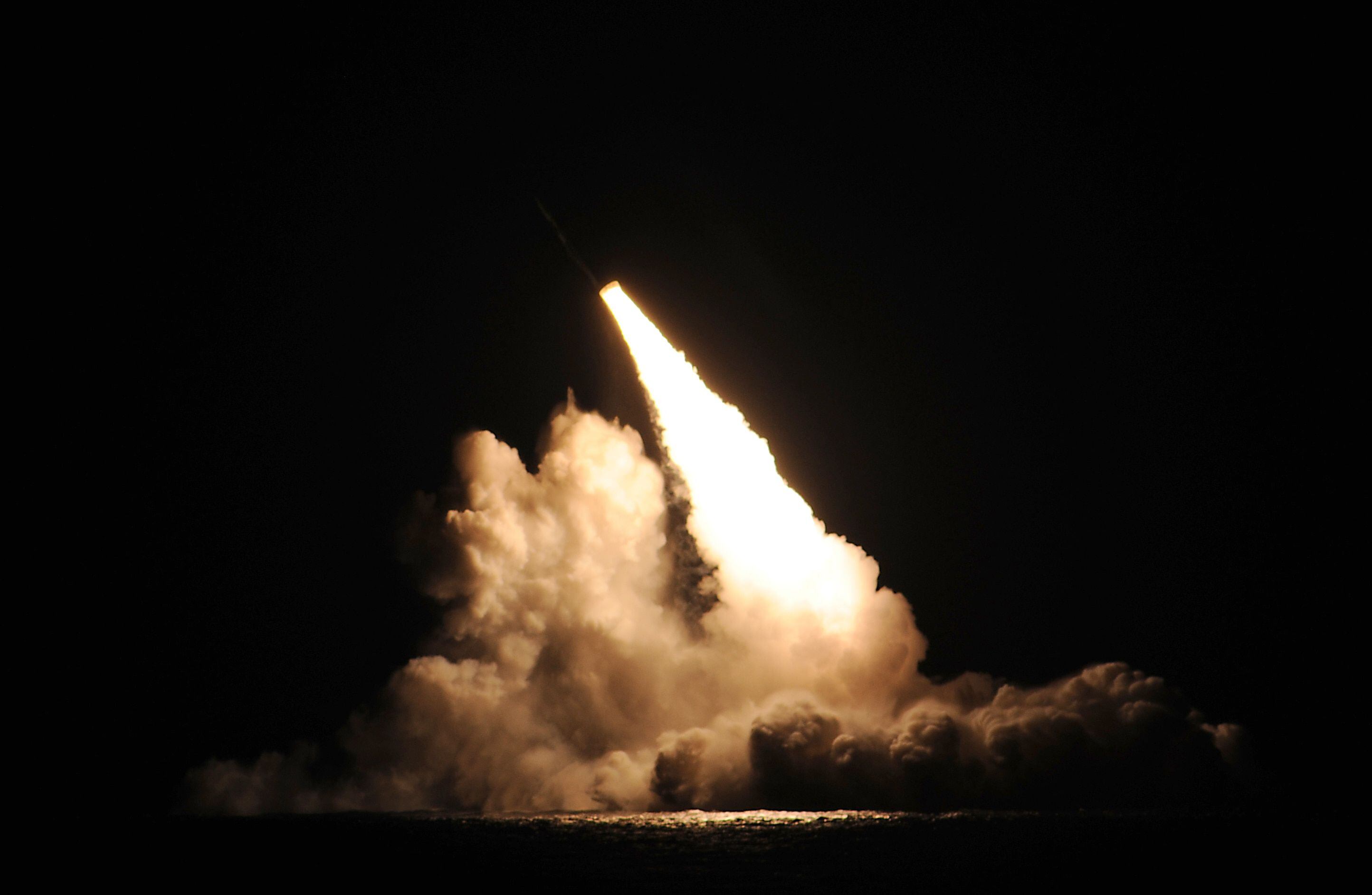 trident 2 missile payload
