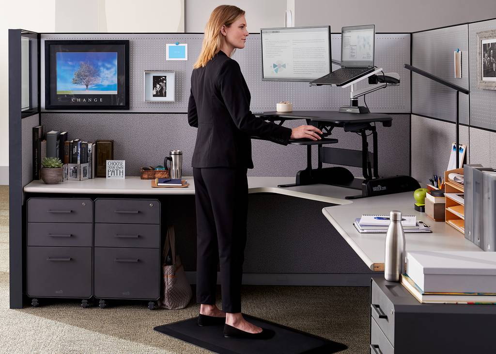 How to transform your desk on duty