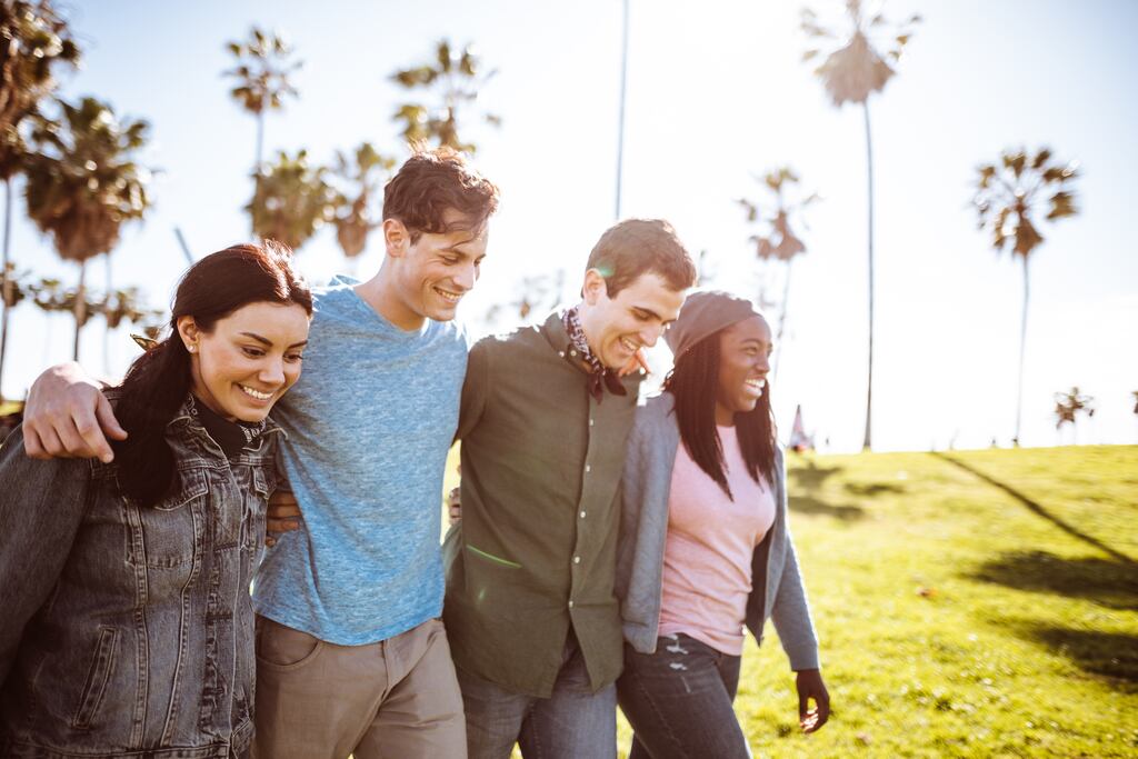 Building a social network in the civilian world