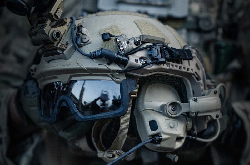 New helmet-mounted power, data combo devices premiere at SHOT Show