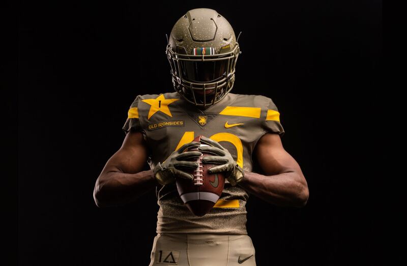 Army football reveals WWII-themed uniform for Navy matchup