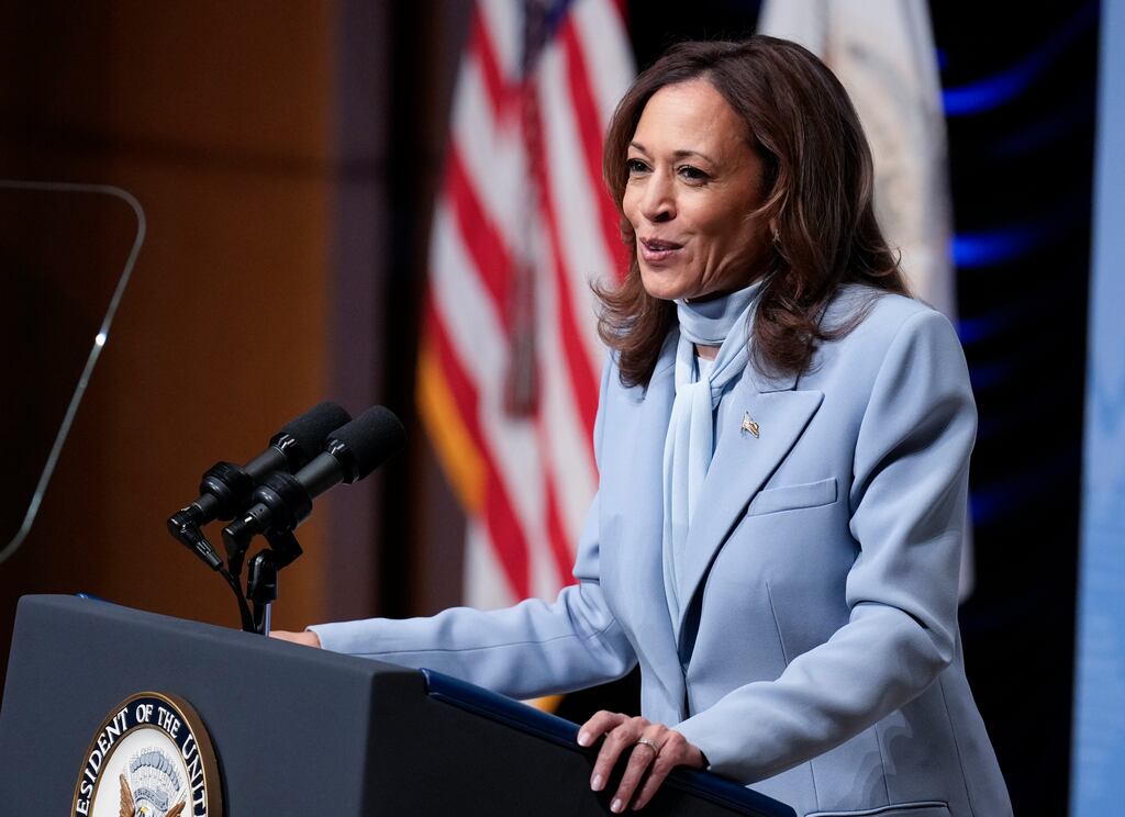Former defense secretaries, national security leaders rally for Harris