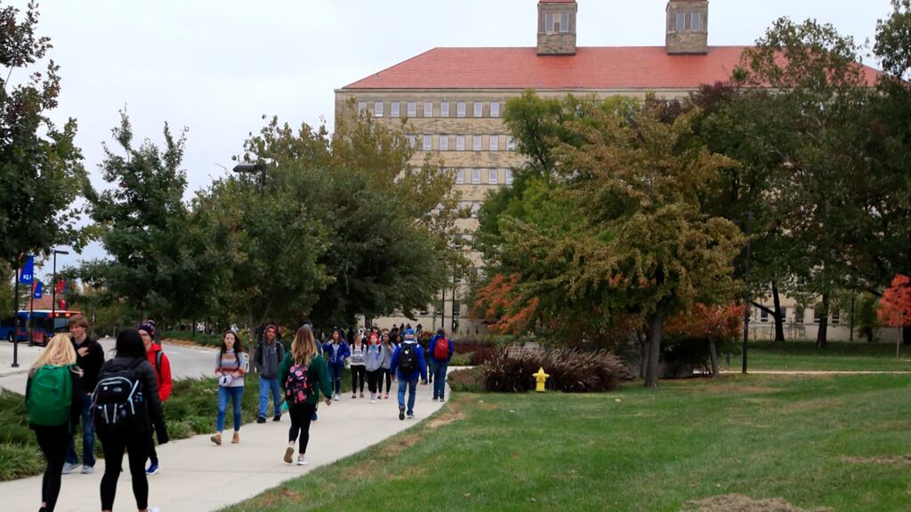 US bolsters defenses around Jordan base as it readies strikes