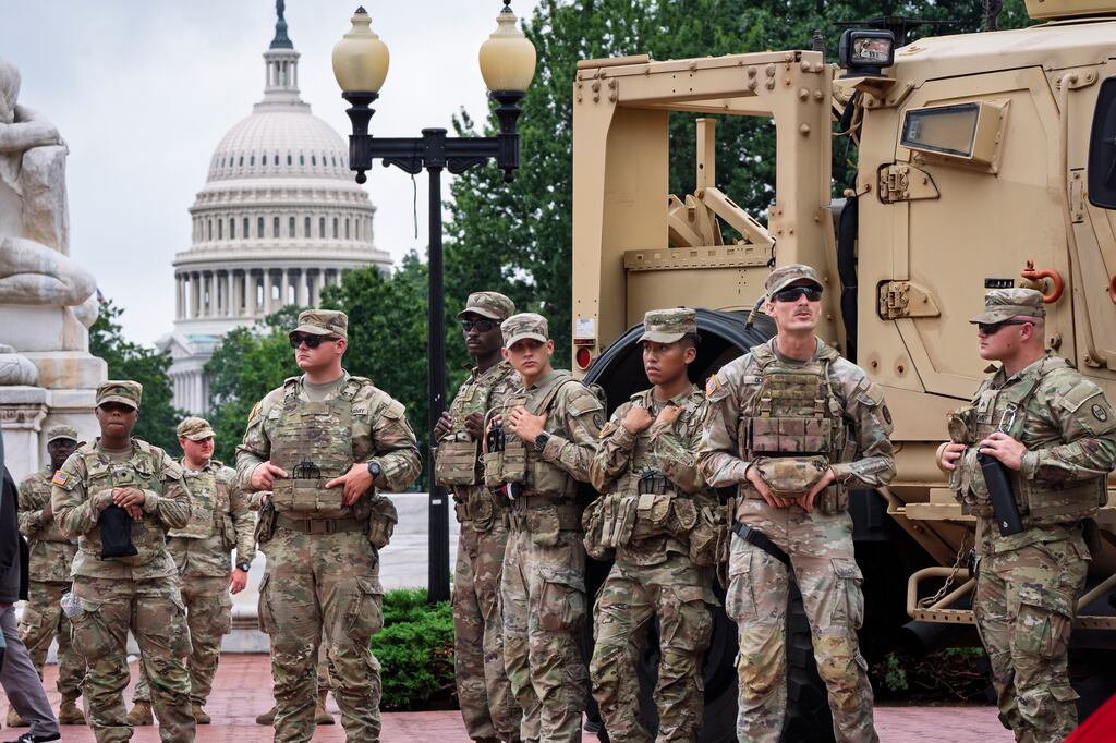 Some National Guard troops in DC now carrying service-issued weapons