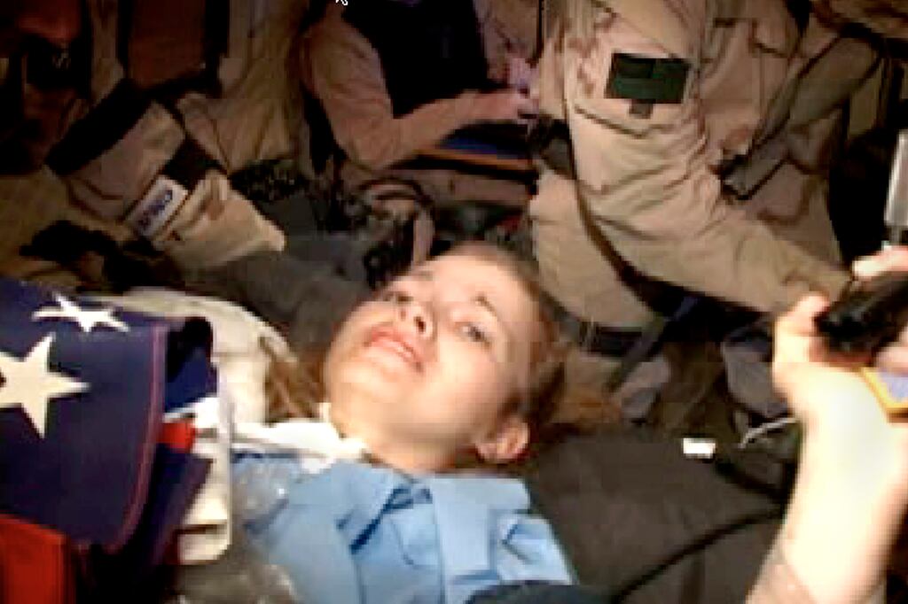 Expert questions Silver Stars for SEALs in Jessica Lynch rescue