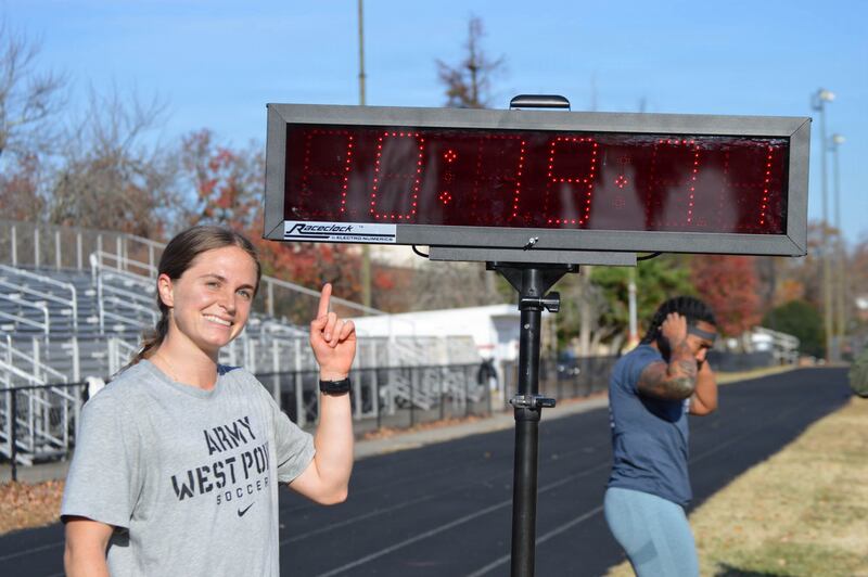 Army officer sets record for fastest mile run in EOD bomb suit