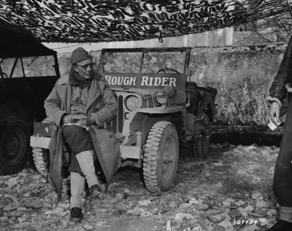 The officer who stormed Normandy with nothing but a cane and pistol