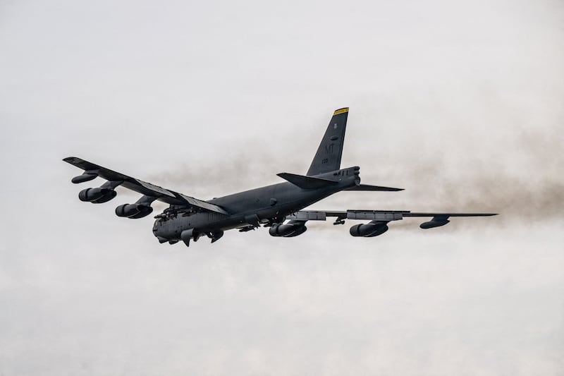 8 people presumed dead in B-52 Stratofortress crash