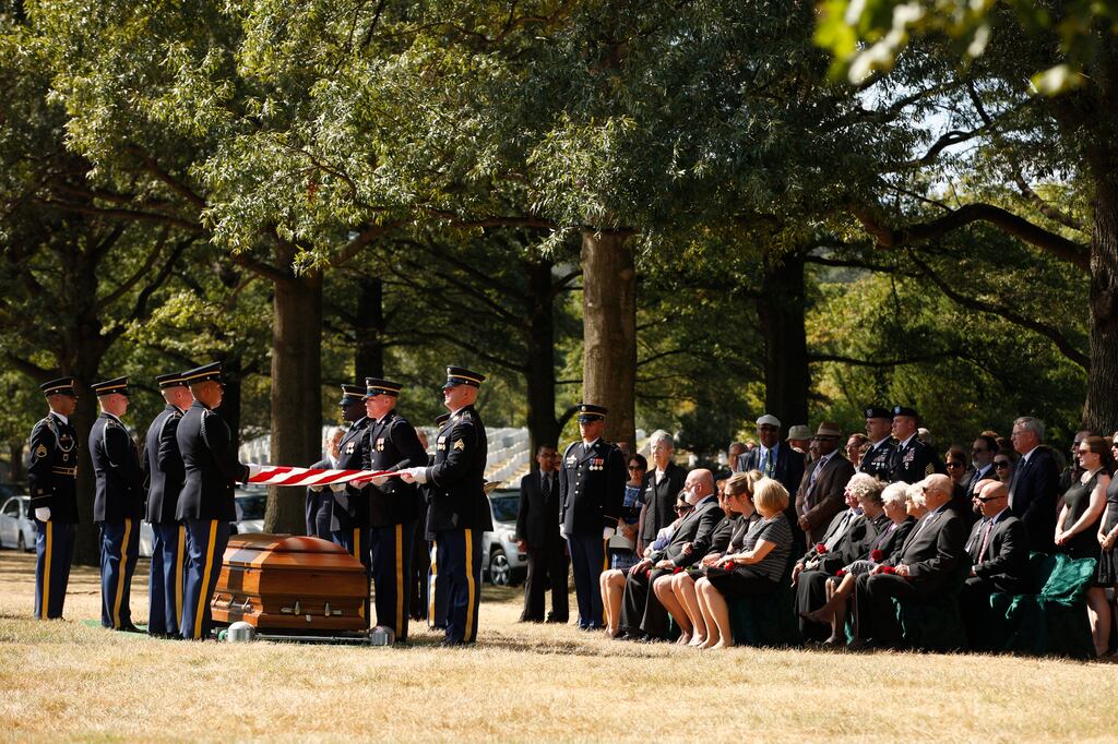 Army Staff Sgt. Thomas C Florich III laid to rest in Arlington