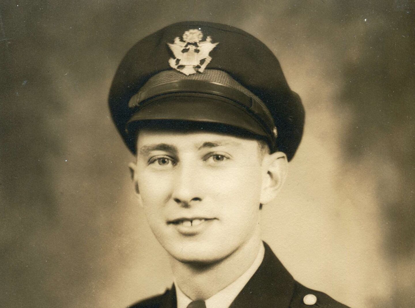 John Luckadoo, last B-17 pilot of the Bloody Hundredth, dies at 103