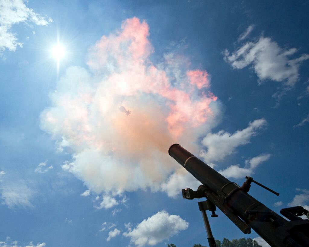 Iraqi officials: Mortar shell hits airbase, no casualties
