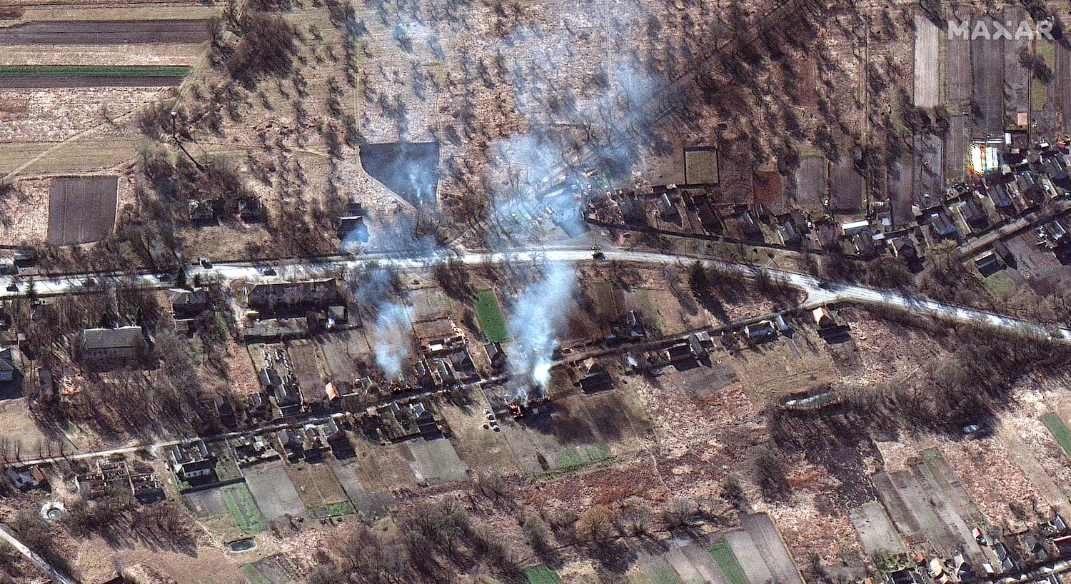 Satellite images show much longer convoy of Russian military vehicles