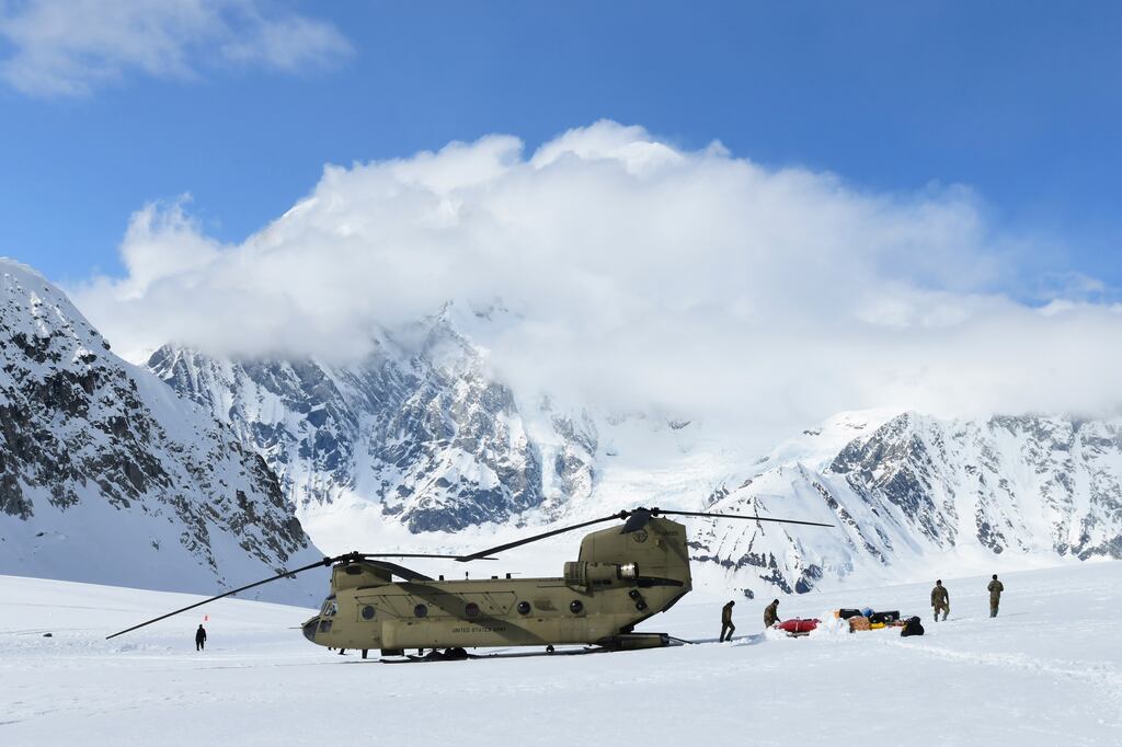 Army helps set up base camp on Denali