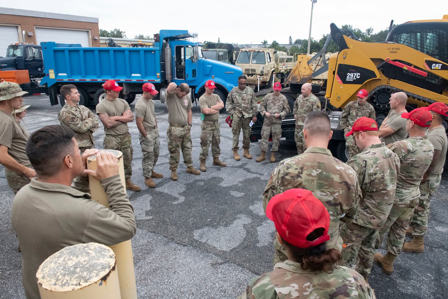 Thousands of National Guardsmen help in Florida after Hurricane Ian