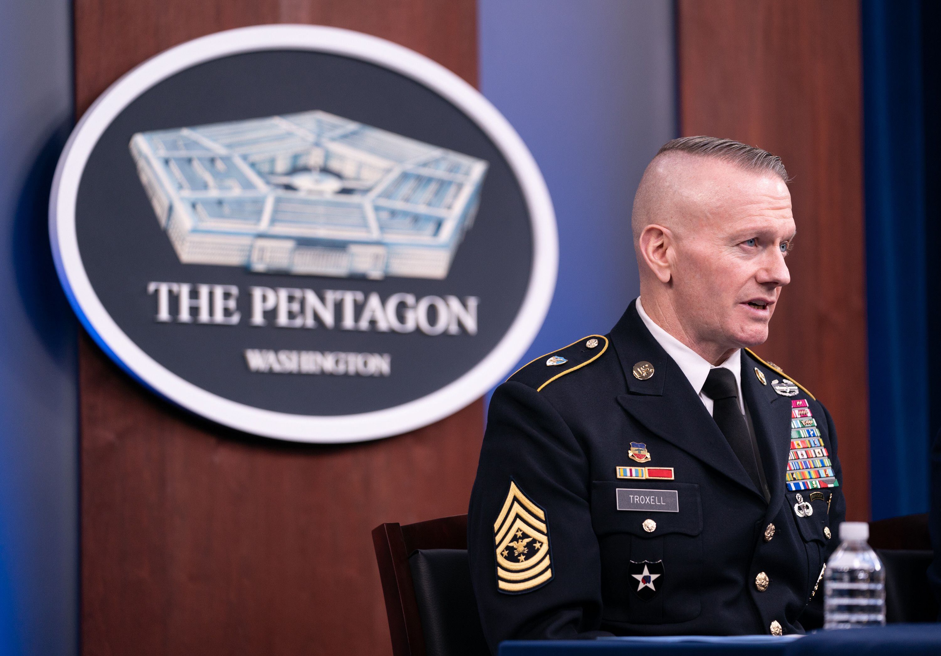Why Top Us Military Commanders Say Their Army Is 39weak And Who Is